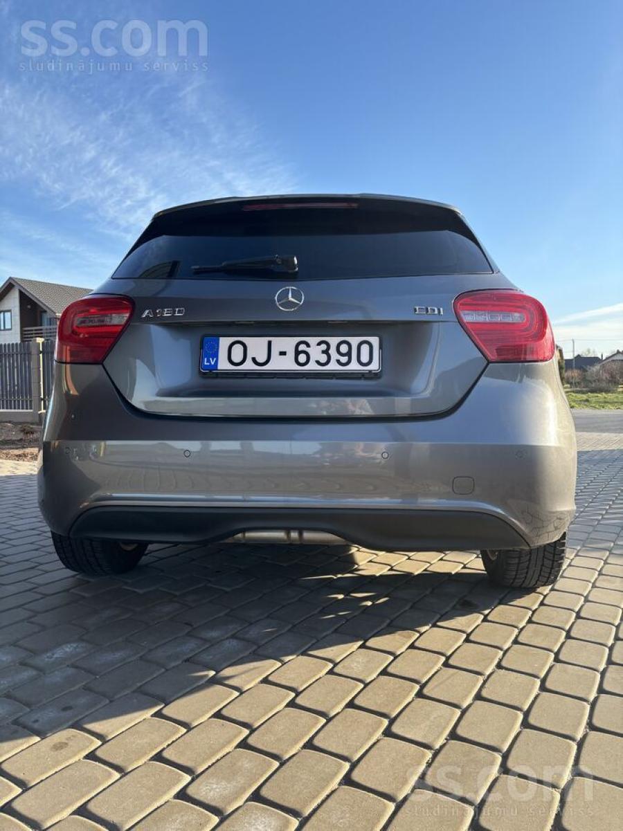 Pelēks Mercedes-Benz A 180 2013 Rīga, ar dzinēja tilpumu 1.50 L un nobraukumu 207 tūkst. km par 5900 €, foto 5 vietnē AUTOMOTO.COM.LV
