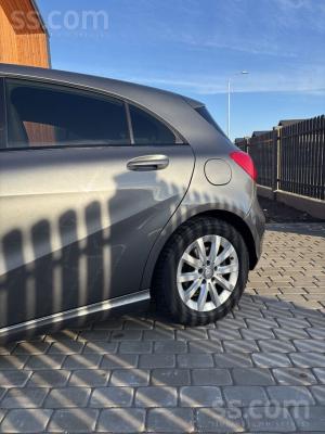 Pelēks Mercedes-Benz A 180 2013 Rīga, ar dzinēja tilpumu 1.50 L un nobraukumu 207 tūkst. km par 5900 €, foto 6 vietnē AUTOMOTO.COM.LV