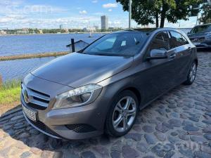 Pelēks Mercedes-Benz A 180 2013 Rīga, ar dzinēja tilpumu 1.80 L un nobraukumu 251 tūkst. km par 8400 €, foto 5 vietnē AUTOMOTO.COM.LV