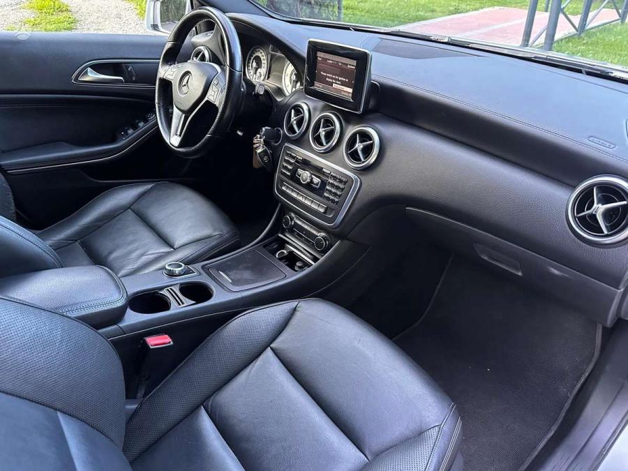 Grey Mercedes-Benz A 180 2013 in Nemencine, with an engine capacity of 1.80 L and mileage of 272 thousand km for 7200 €, photo 14 on AUTOMOTO.COM.LV
