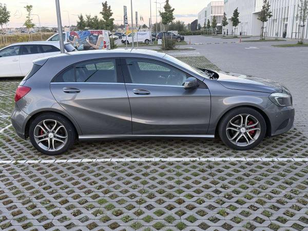 Pelēks Mercedes-Benz A 180 2013 Viļņa, ar dzinēja tilpumu 1.60 L un nobraukumu 257 tūkst. km par 6000 €, foto 4 vietnē AUTOMOTO.COM.LV