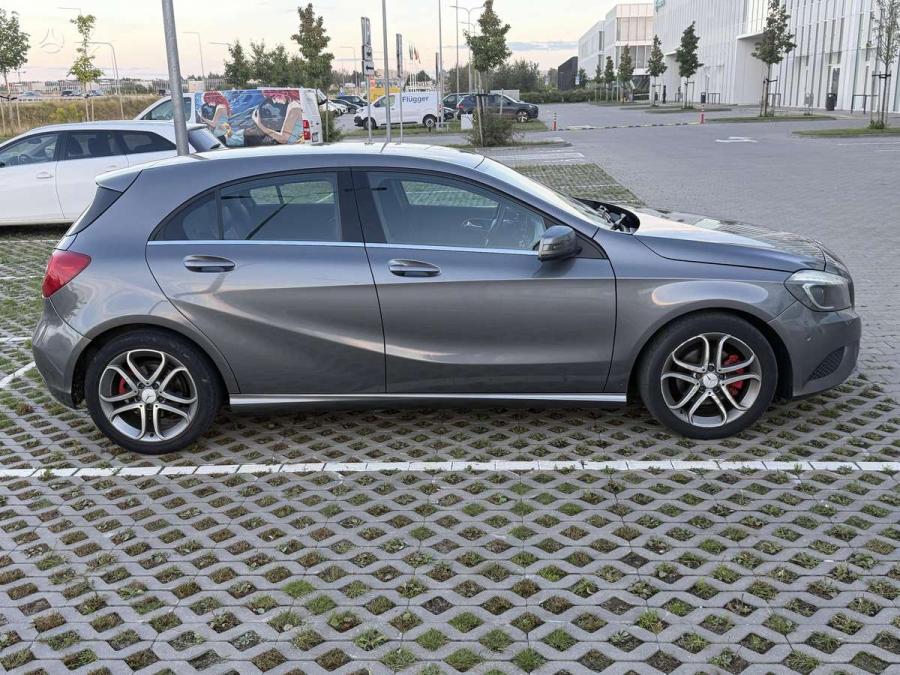 Pelēks Mercedes-Benz A 180 2013 Viļņa, ar dzinēja tilpumu 1.60 L un nobraukumu 257 tūkst. km par 6000 €, foto 4 vietnē AUTOMOTO.COM.LV