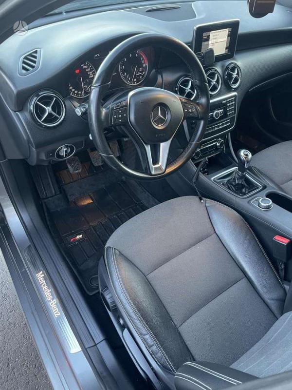 Pelēks Mercedes-Benz A 180 2013 Viļņa, ar dzinēja tilpumu 1.60 L un nobraukumu 257 tūkst. km par 6000 €, foto 7 vietnē AUTOMOTO.COM.LV