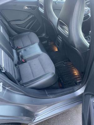 Pelēks Mercedes-Benz A 180 2013 Viļņa, ar dzinēja tilpumu 1.60 L un nobraukumu 257 tūkst. km par 6000 €, foto 9 vietnē AUTOMOTO.COM.LV