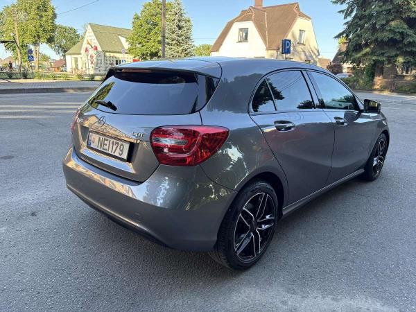 Grey Mercedes-Benz A 180 2014 in Kelme, with an engine capacity of 1.50 L and mileage of 321 thousand km for 7650 €, photo 5 on AUTOMOTO.COM.LV