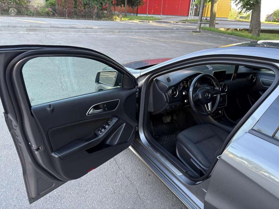 Grey Mercedes-Benz A 180 2014 in Kelme, with an engine capacity of 1.50 L and mileage of 321 thousand km for 7650 €, photo 16 on AUTOMOTO.COM.LV