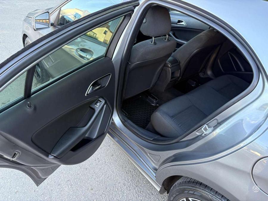 Grey Mercedes-Benz A 180 2014 in Kelme, with an engine capacity of 1.50 L and mileage of 321 thousand km for 7650 €, photo 21 on AUTOMOTO.COM.LV