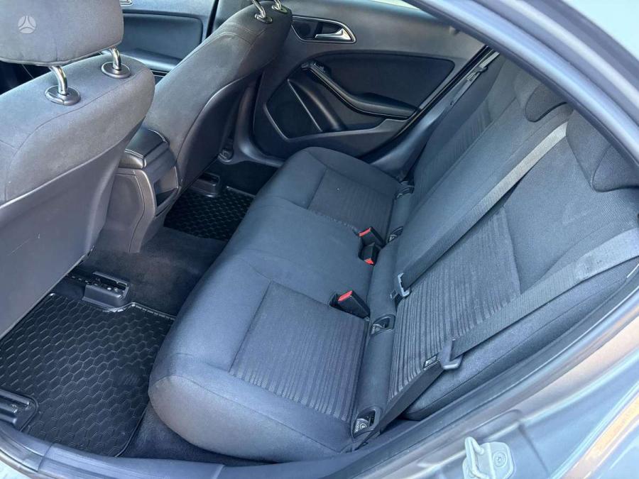 Grey Mercedes-Benz A 180 2014 in Kelme, with an engine capacity of 1.50 L and mileage of 321 thousand km for 7650 €, photo 22 on AUTOMOTO.COM.LV