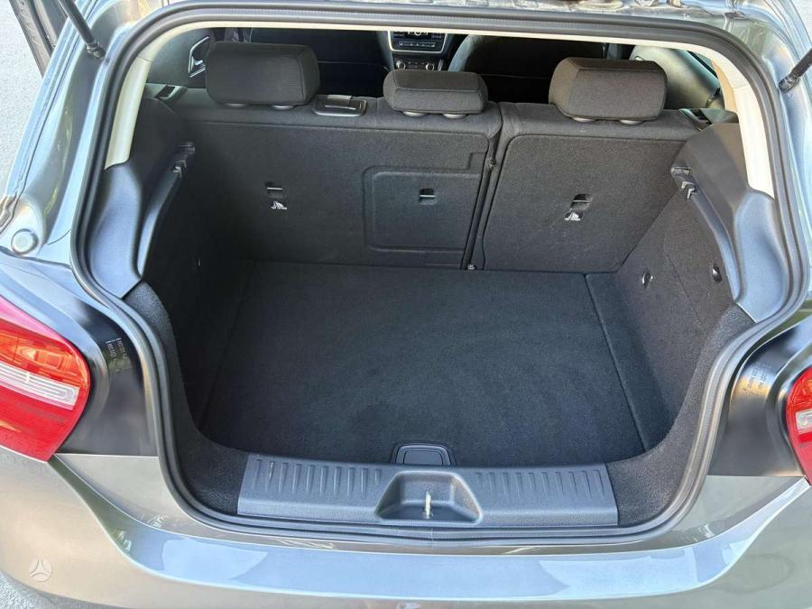 Grey Mercedes-Benz A 180 2014 in Kelme, with an engine capacity of 1.50 L and mileage of 321 thousand km for 7650 €, photo 23 on AUTOMOTO.COM.LV