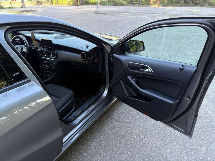 Grey Mercedes-Benz A 180 2014 in Kelme, with an engine capacity of 1.50 L and mileage of 321 thousand km for 7650 €, photo 26 on AUTOMOTO.COM.LV