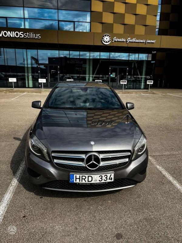 Pelēks Mercedes-Benz A 180 2015 Kauņa, ar dzinēja tilpumu 1.50 L un nobraukumu 253 tūkst. km par 11000 €, foto 2 vietnē AUTOMOTO.COM.LV
