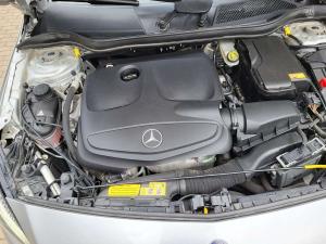Pelēks Mercedes-Benz A 180 2016 Kauņa, ar dzinēja tilpumu 1.60 L un nobraukumu 103 tūkst. km par 13200 €, foto 18 vietnē AUTOMOTO.COM.LV