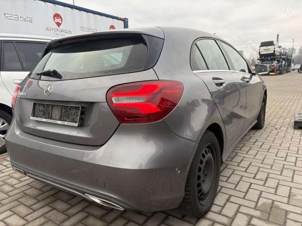 Grey Mercedes-Benz A 180 2017 in Taurage, with an engine capacity of 1.50 L and mileage of 206 thousand km for 6800 €, photo 4 on AUTOMOTO.COM.LV