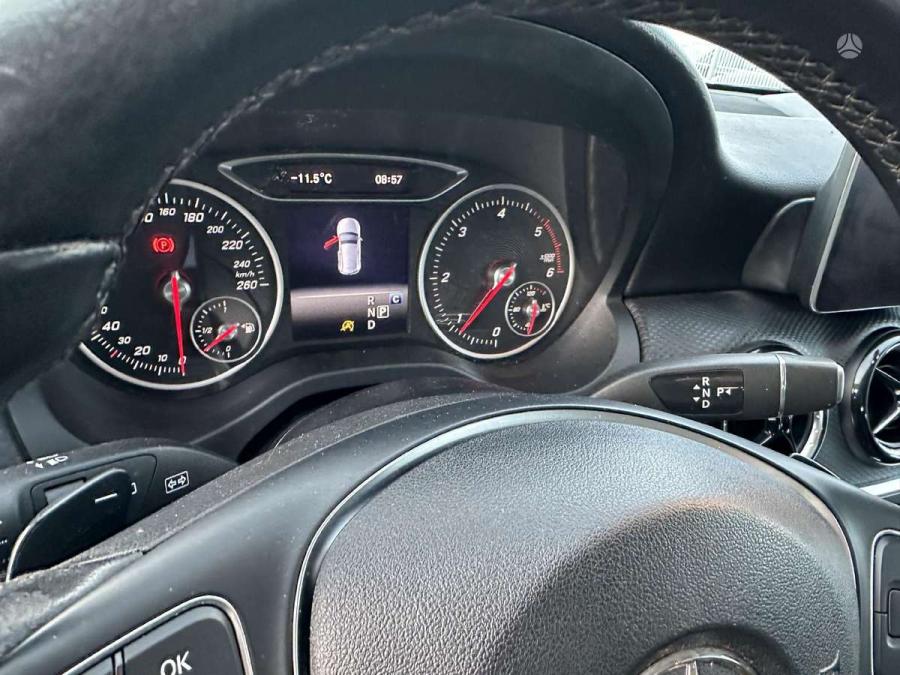 Grey Mercedes-Benz A 180 2018 in Taurage, with an engine capacity of 1.46 L and mileage of 225 thousand km for 8500 €, photo 9 on AUTOMOTO.COM.LV