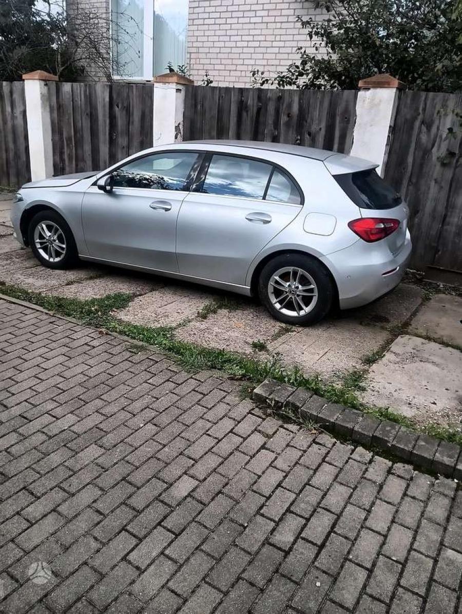 Pelēks Mercedes-Benz A 180 2018 Ukmergė, ar dzinēja tilpumu 1.46 L un nobraukumu 100 tūkst. km par 5750 €, foto 6 vietnē AUTOMOTO.COM.LV