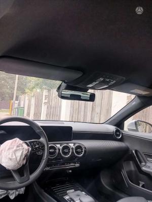 Pelēks Mercedes-Benz A 180 2018 Ukmergė, ar dzinēja tilpumu 1.46 L un nobraukumu 100 tūkst. km par 5750 €, foto 9 vietnē AUTOMOTO.COM.LV