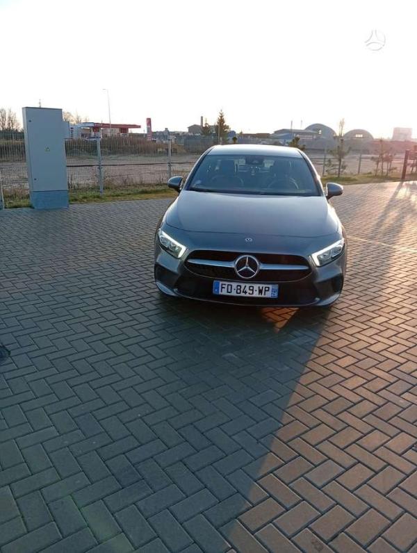 Grey Mercedes-Benz A 180 2019 in Taurage, with an engine capacity of 1.30 L and mileage of 118 thousand km for 12000 €, photo 2 on AUTOMOTO.COM.LV