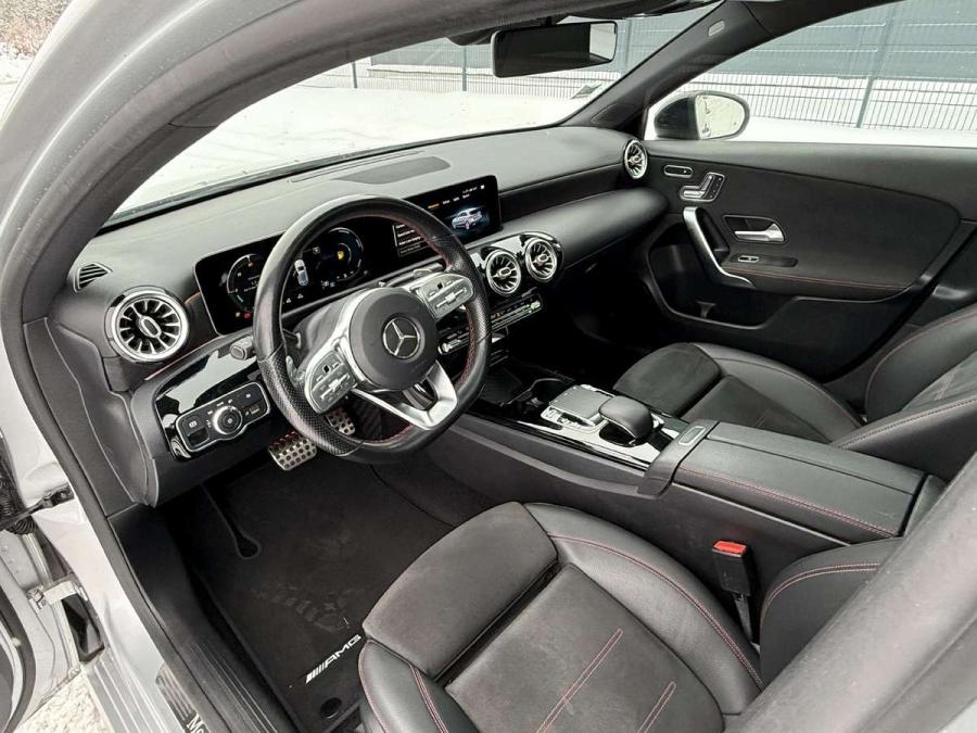 Grey Mercedes-Benz A 180 2019 in Kaunas, with an engine capacity of 1.46 L and mileage of 118 thousand km for 15700 €, photo 10 on AUTOMOTO.COM.LV