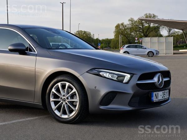 Pelēks Mercedes-Benz A 180 2019 Rīga, ar dzinēja tilpumu 1.50 L un nobraukumu 99 tūkst. km par 17990 €, foto 4 vietnē AUTOMOTO.COM.LV