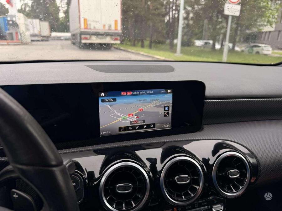 Pelēks Mercedes-Benz A 180 2019 Viļņa, ar dzinēja tilpumu 1.60 L un nobraukumu 93 tūkst. km par 17950 €, foto 23 vietnē AUTOMOTO.COM.LV