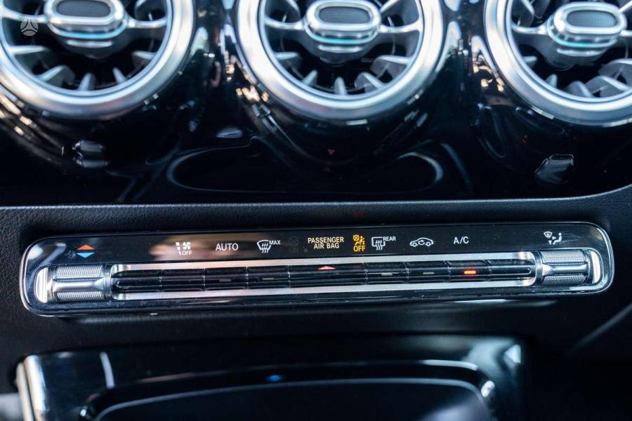 Grey Mercedes-Benz A 180 2019 in Vilnius, with an engine capacity of 1.46 L and mileage of 206 thousand km for 13750 €, photo 23 on AUTOMOTO.COM.LV