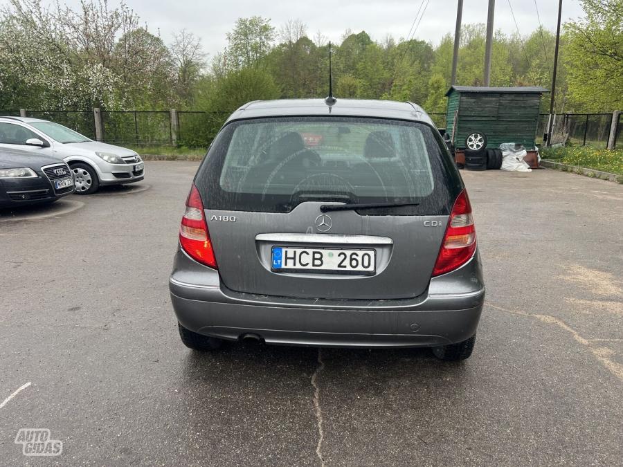 Pelēks Mercedes-Benz A 180 2007 Šauļi, ar dzinēja tilpumu 2.00 L un nobraukumu 323 tūkst. km par 1139 €, foto 6 vietnē AUTOMOTO.COM.LV