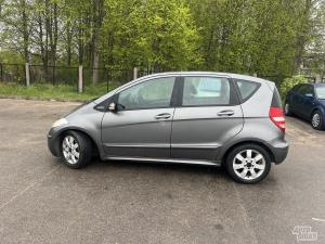 Pelēks Mercedes-Benz A 180 2007 Šauļi, ar dzinēja tilpumu 2.00 L un nobraukumu 323 tūkst. km par 1139 €, foto 9 vietnē AUTOMOTO.COM.LV