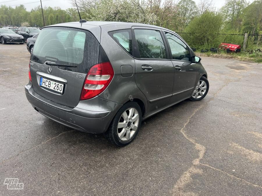 Pelēks Mercedes-Benz A 180 2007 Šauļi, ar dzinēja tilpumu 2.00 L un nobraukumu 323 tūkst. km par 1139 €, foto 5 vietnē AUTOMOTO.COM.LV