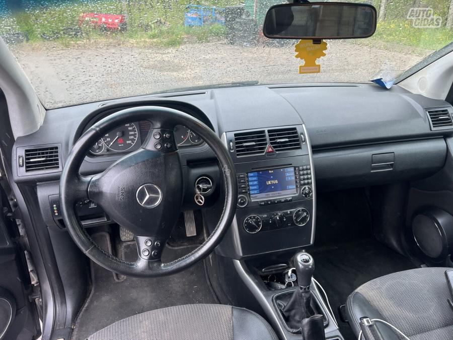 Pelēks Mercedes-Benz A 180 2007 Šauļi, ar dzinēja tilpumu 2.00 L un nobraukumu 323 tūkst. km par 1139 €, foto 11 vietnē AUTOMOTO.COM.LV