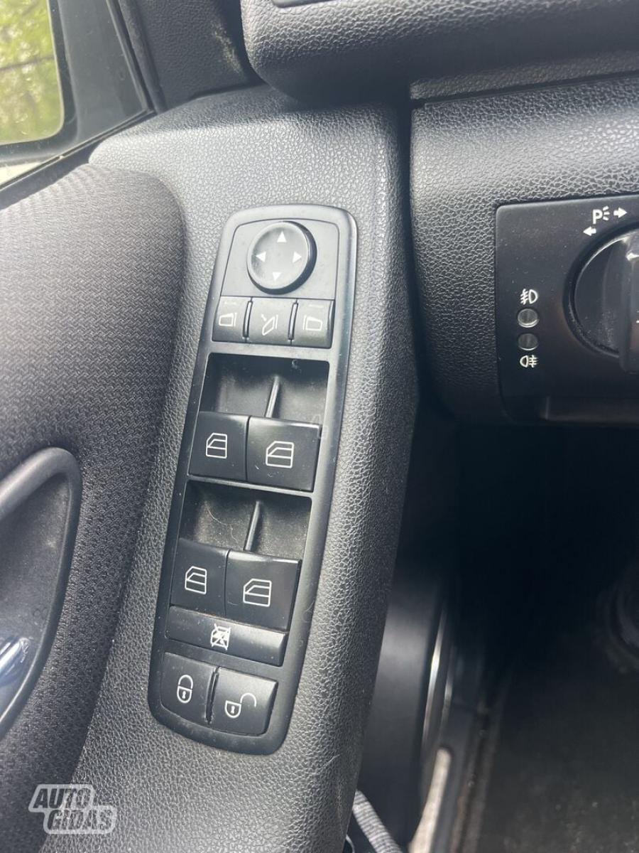 Pelēks Mercedes-Benz A 180 2007 Šauļi, ar dzinēja tilpumu 2.00 L un nobraukumu 323 tūkst. km par 1139 €, foto 13 vietnē AUTOMOTO.COM.LV