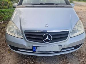 Pelēks Mercedes-Benz A 180 2009 Viļņa, ar dzinēja tilpumu 1.99 L un nobraukumu 224 tūkst. km par 999 €, foto  vietnē AUTOMOTO.COM.LV