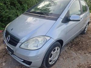 Pelēks Mercedes-Benz A 180 2009 Viļņa, ar dzinēja tilpumu 1.99 L un nobraukumu 224 tūkst. km par 999 €, foto 3 vietnē AUTOMOTO.COM.LV