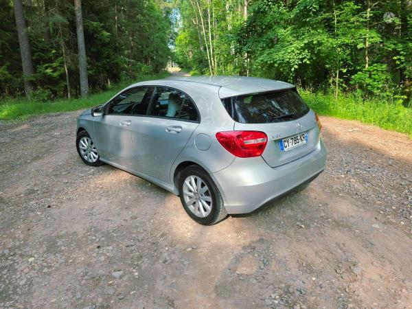 Grey Mercedes-Benz A 180 2013 in Klaipeda, with an engine capacity of 1.80 L and mileage of 293 thousand km for 6500 €, photo 2 on AUTOMOTO.COM.LV