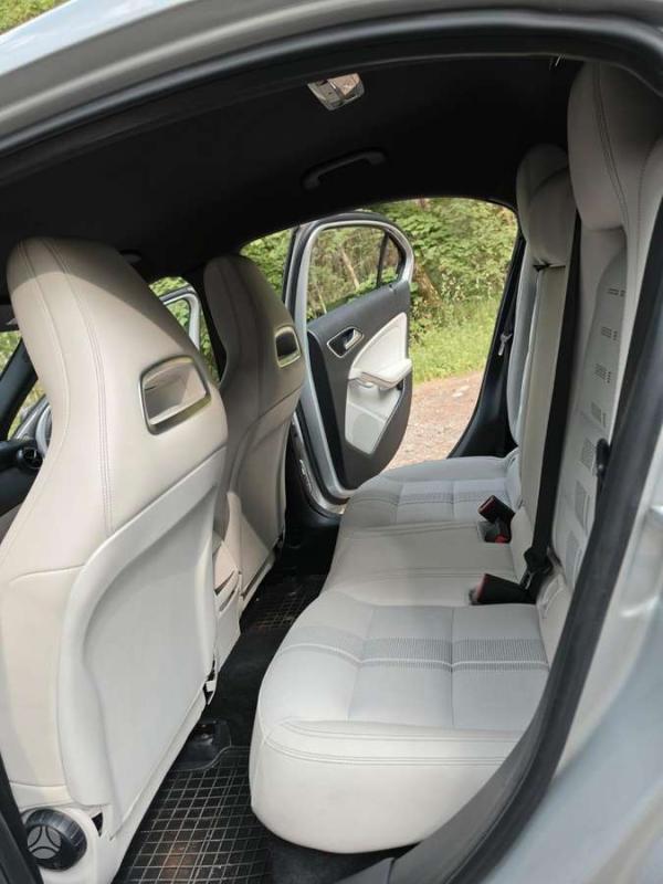 Grey Mercedes-Benz A 180 2013 in Klaipeda, with an engine capacity of 1.80 L and mileage of 293 thousand km for 6500 €, photo 8 on AUTOMOTO.COM.LV