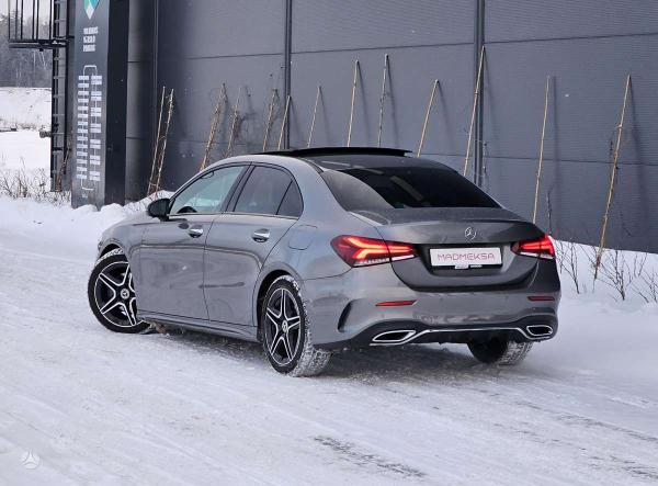 Grey Mercedes-Benz A 180 2019 in Vilnius, with an engine capacity of 1.46 L and mileage of 238 thousand km for 17650 €, photo 2 on AUTOMOTO.COM.LV