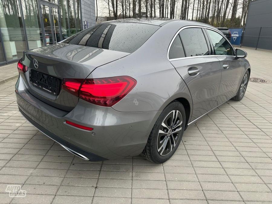 Pelēks Mercedes-Benz A 180 2023 Kauņa, ar dzinēja tilpumu 1.30 L un nobraukumu 199 tūkst. km par 18900 €, foto 4 vietnē AUTOMOTO.COM.LV