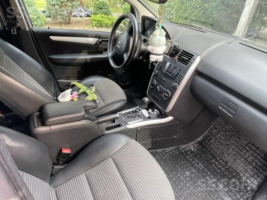 Pelēks Mercedes-Benz A 180 2008 Rīga, ar dzinēja tilpumu 1.80 L un nobraukumu 290 tūkst. km par 3000 €, foto 5 vietnē AUTOMOTO.COM.LV