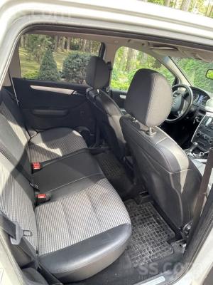 Pelēks Mercedes-Benz A 180 2008 Rīga, ar dzinēja tilpumu 1.80 L un nobraukumu 290 tūkst. km par 3000 €, foto 10 vietnē AUTOMOTO.COM.LV