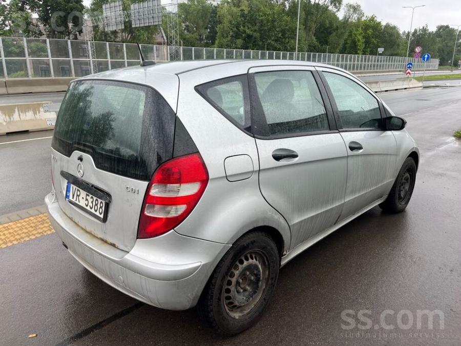 Mercedes-Benz A 180 2004 in Riga, with an engine capacity of 2.00 L and mileage of 180 thousand km for 900 €, photo 5 on AUTOMOTO.COM.LV