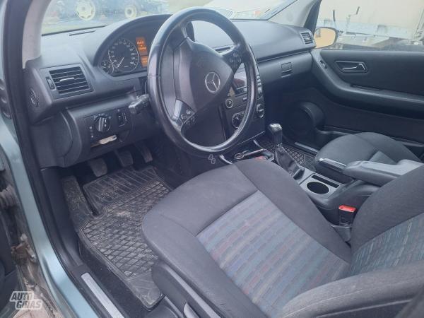 Mercedes-Benz A 180 2005 in Klaipeda, with an engine capacity of 2.00 L and mileage of 376 thousand km for 650 €, photo 1 on AUTOMOTO.COM.LV