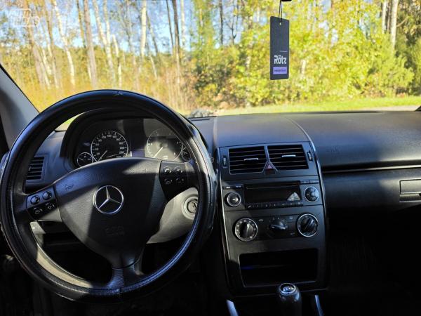 Mercedes-Benz A 180 2005 in Visaginas, with an engine capacity of 2.00 L and mileage of 327 thousand km for 1100 €, photo 6 on AUTOMOTO.COM.LV
