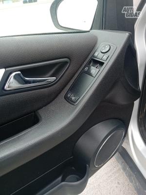 Mercedes-Benz A 180 2006 Viļņa, ar dzinēja tilpumu 2.00 L un nobraukumu 273 tūkst. km par 1800 €, foto 14 vietnē AUTOMOTO.COM.LV