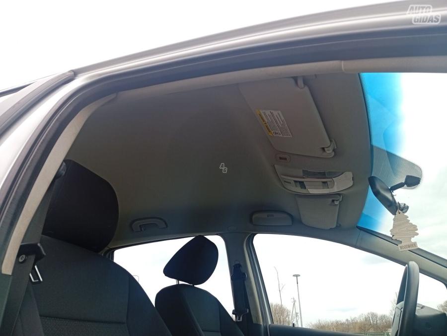 Mercedes-Benz A 180 2006 Viļņa, ar dzinēja tilpumu 2.00 L un nobraukumu 273 tūkst. km par 1800 €, foto 17 vietnē AUTOMOTO.COM.LV