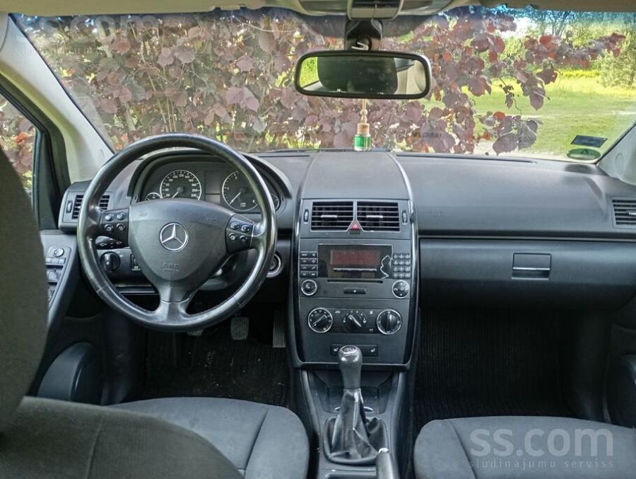 Mercedes-Benz A 180 2007 in Daugavpils, with an engine capacity of 2.00 L and mileage of 226 thousand km for 10000 €, photo 3 on AUTOMOTO.COM.LV