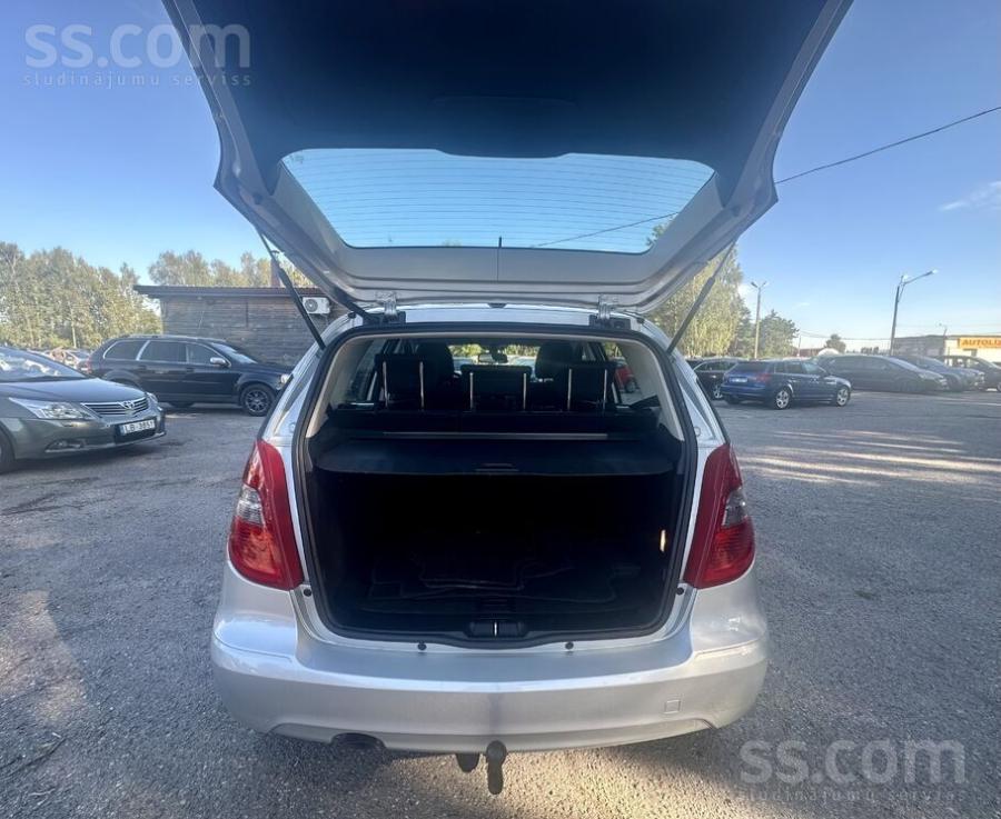 Mercedes-Benz A 180 2008 Rīga, ar dzinēja tilpumu 2.00 L un nobraukumu 0 tūkst. km par 2990 €, foto 11 vietnē AUTOMOTO.COM.LV