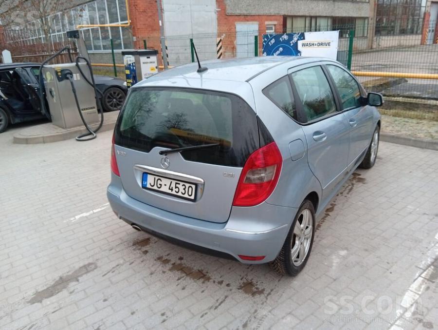 Mercedes-Benz A 180 2009 Cēsis, ar dzinēja tilpumu 2.00 L un nobraukumu 282 tūkst. km par 1490 €, foto 9 vietnē AUTOMOTO.COM.LV