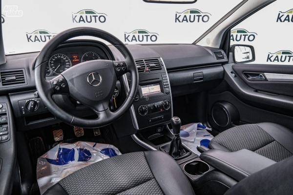 Mercedes-Benz A 180 2010 in Kaunas, with an engine capacity of 2.00 L and mileage of 274 thousand km for 2990 €, photo 7 on AUTOMOTO.COM.LV