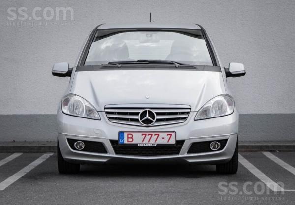 Mercedes-Benz A 180 2010 in Riga, with an engine capacity of 2.00 L and mileage of 247 thousand km for 3695 €, photo 2 on AUTOMOTO.COM.LV