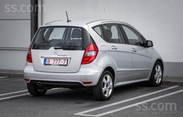 Mercedes-Benz A 180 2010 in Riga, with an engine capacity of 2.00 L and mileage of 247 thousand km for 3695 €, photo 4 on AUTOMOTO.COM.LV