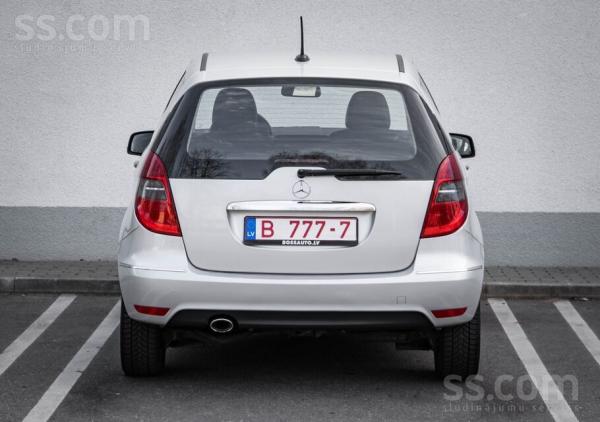 Mercedes-Benz A 180 2010 in Riga, with an engine capacity of 2.00 L and mileage of 247 thousand km for 3695 €, photo 5 on AUTOMOTO.COM.LV
